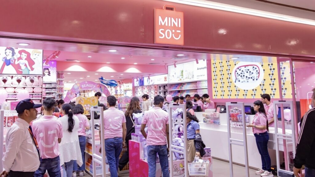 Miniso inaugura nova flagship na Índia - Central do Varejo